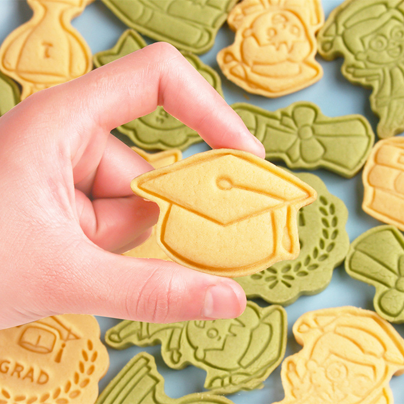 8Pcs Congrats Graduation Cookie Cutter Biscuit Mold Press Plastic ...