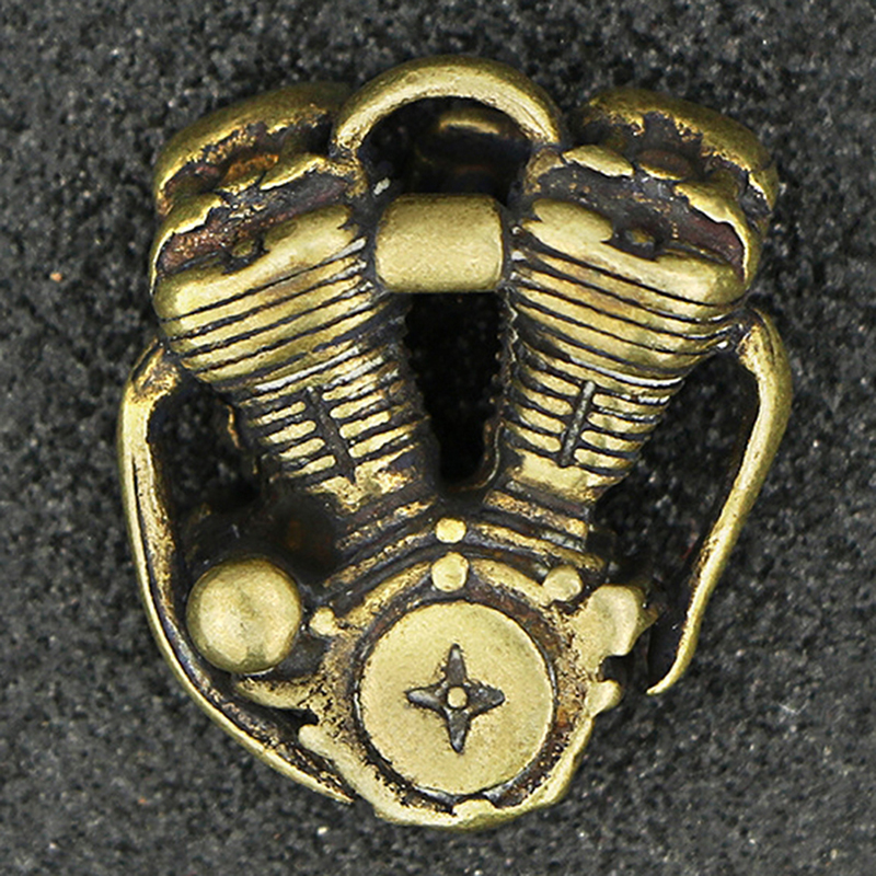 Retro Brass Motorcycle Engine Key Chain Pendants Men Keychains Pendant Decor