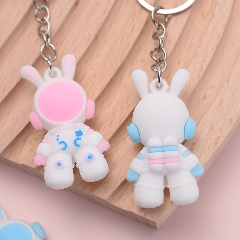 Cute cartoon 3D rabbit spaceman figure doll keychain keyring for women men b -wf