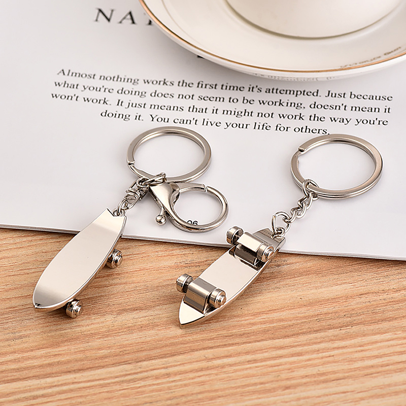 Mini Simulazione Skateboard Portachiavi Donna Uomo Auto Borsa a Mano Anello Chiavi Orname-j-