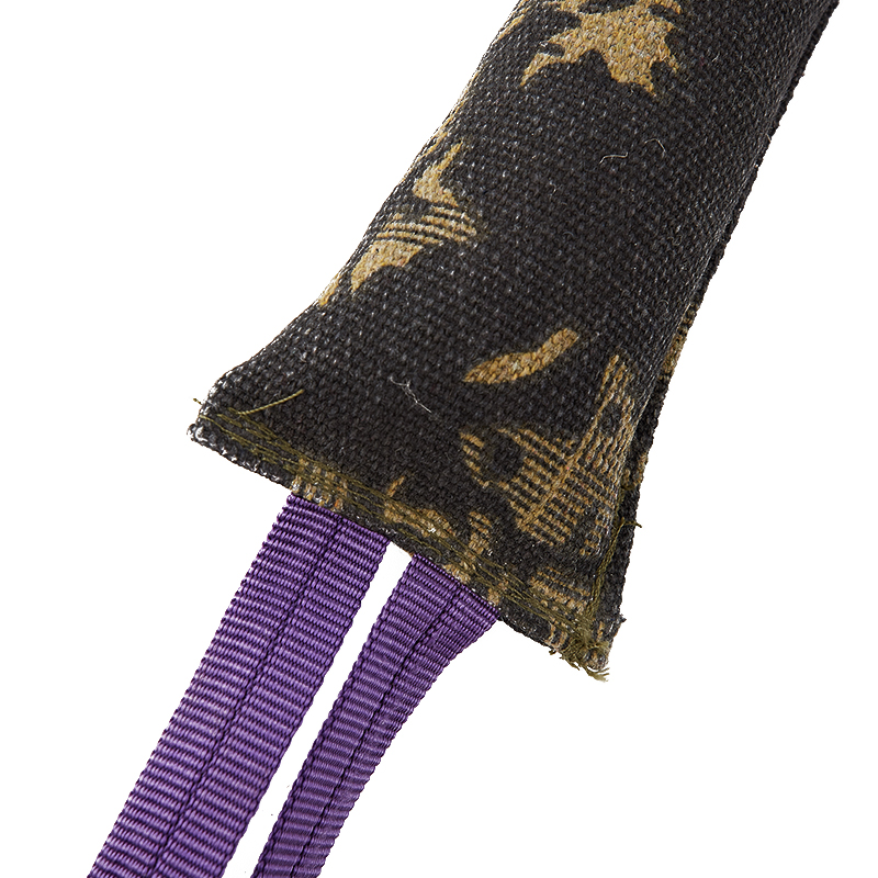 Chien mordant du remorqueur entraînement à mastication