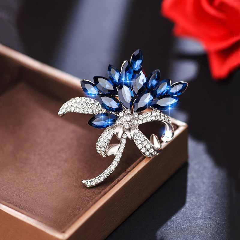 Flower High Quality Fashion Insect Brooch Pins Coat Accessories Animal Jewel  F3